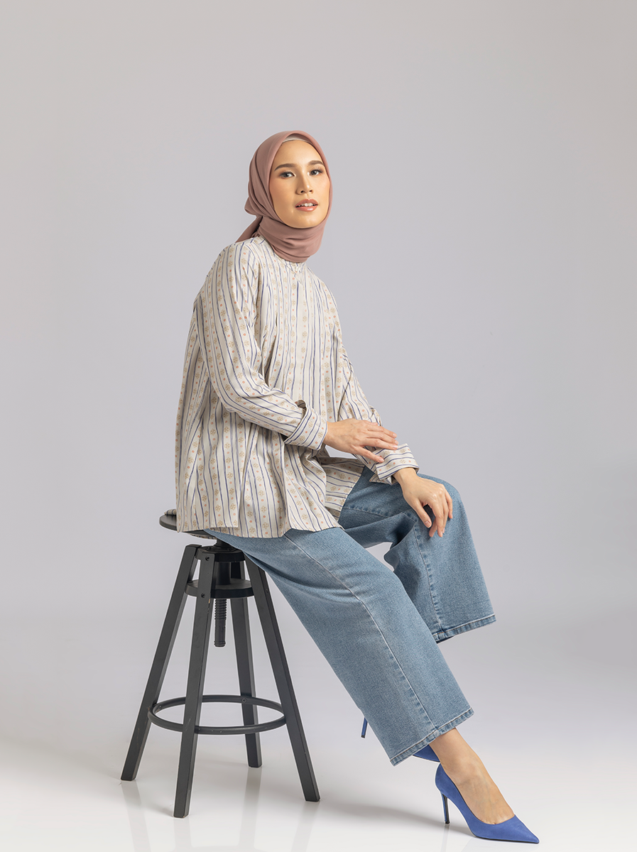 LEYYA TOP IN LIGHT GREY – www.kamiidea.com.my